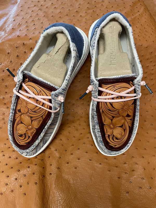 W 7 - Trenton Garrett Custom Leather